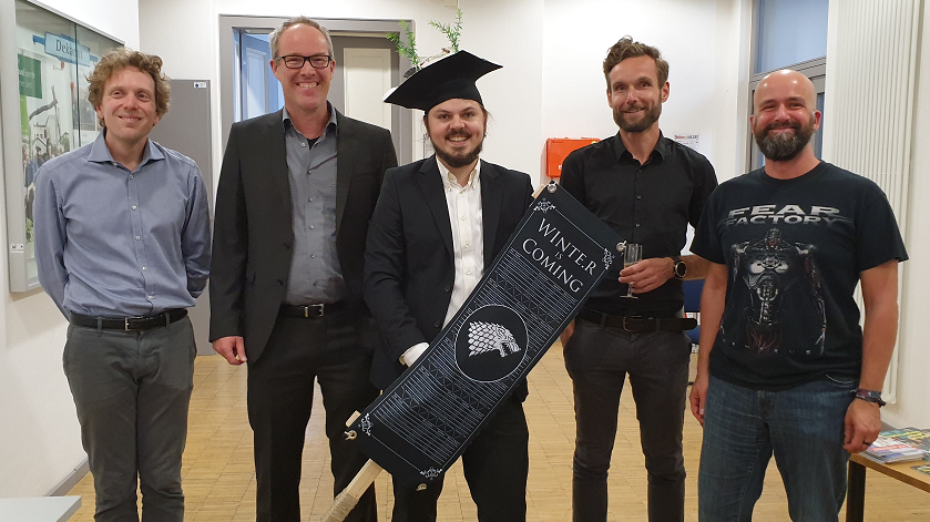 Oliver Lehmberg has sucessfully defended his PhD thesis | Universität ...