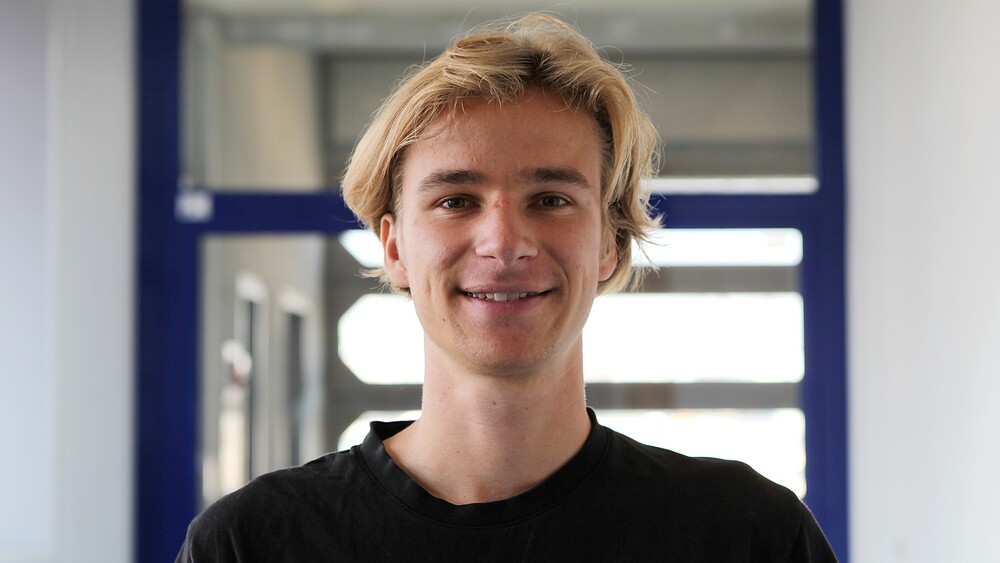 Freshly graduated CDSS doctoral student Oliver Rittmann obtains Lorenz ...